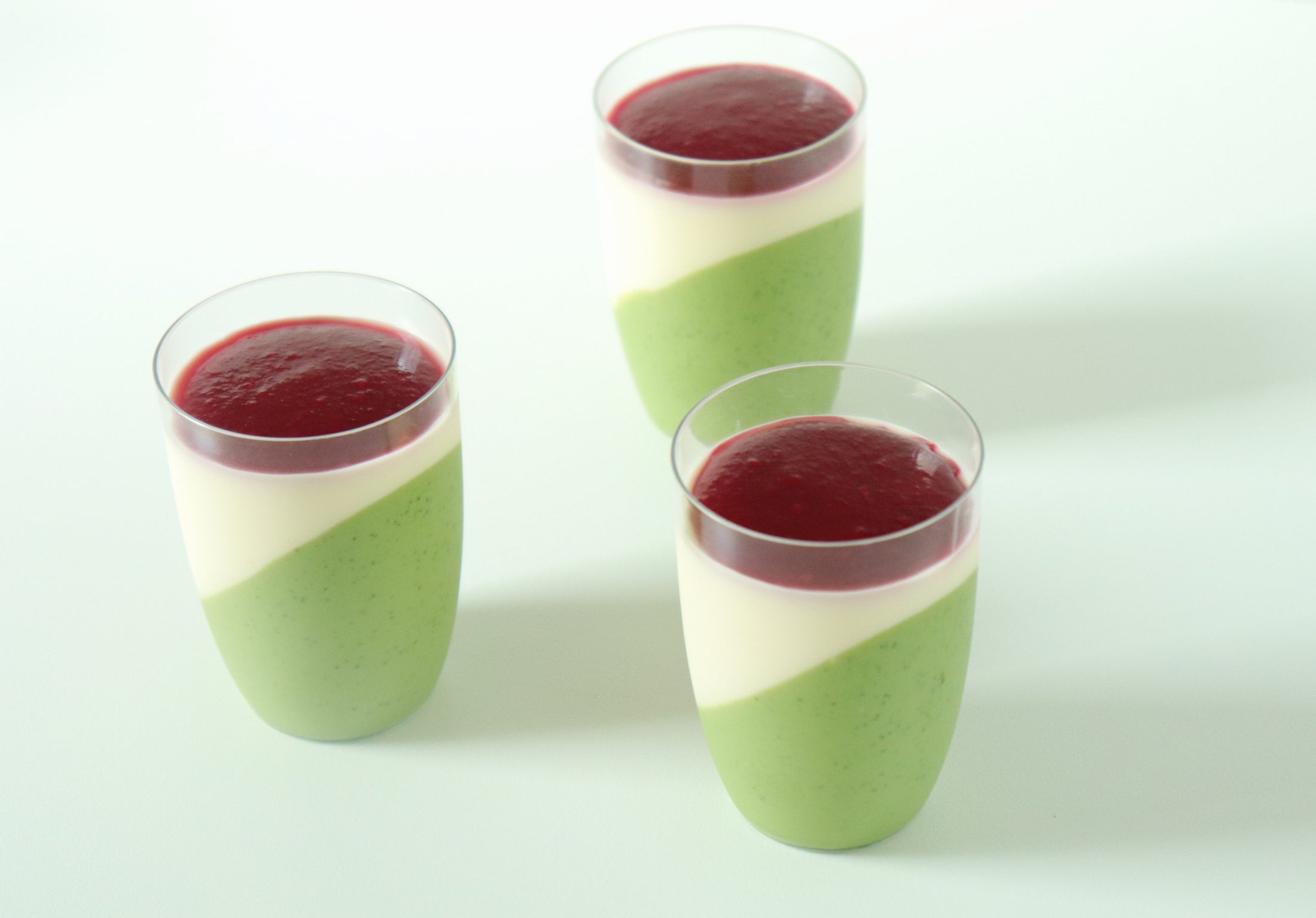 Recette de panna cotta au thé matcha bio et chocolat blanc – Kumiko Matcha